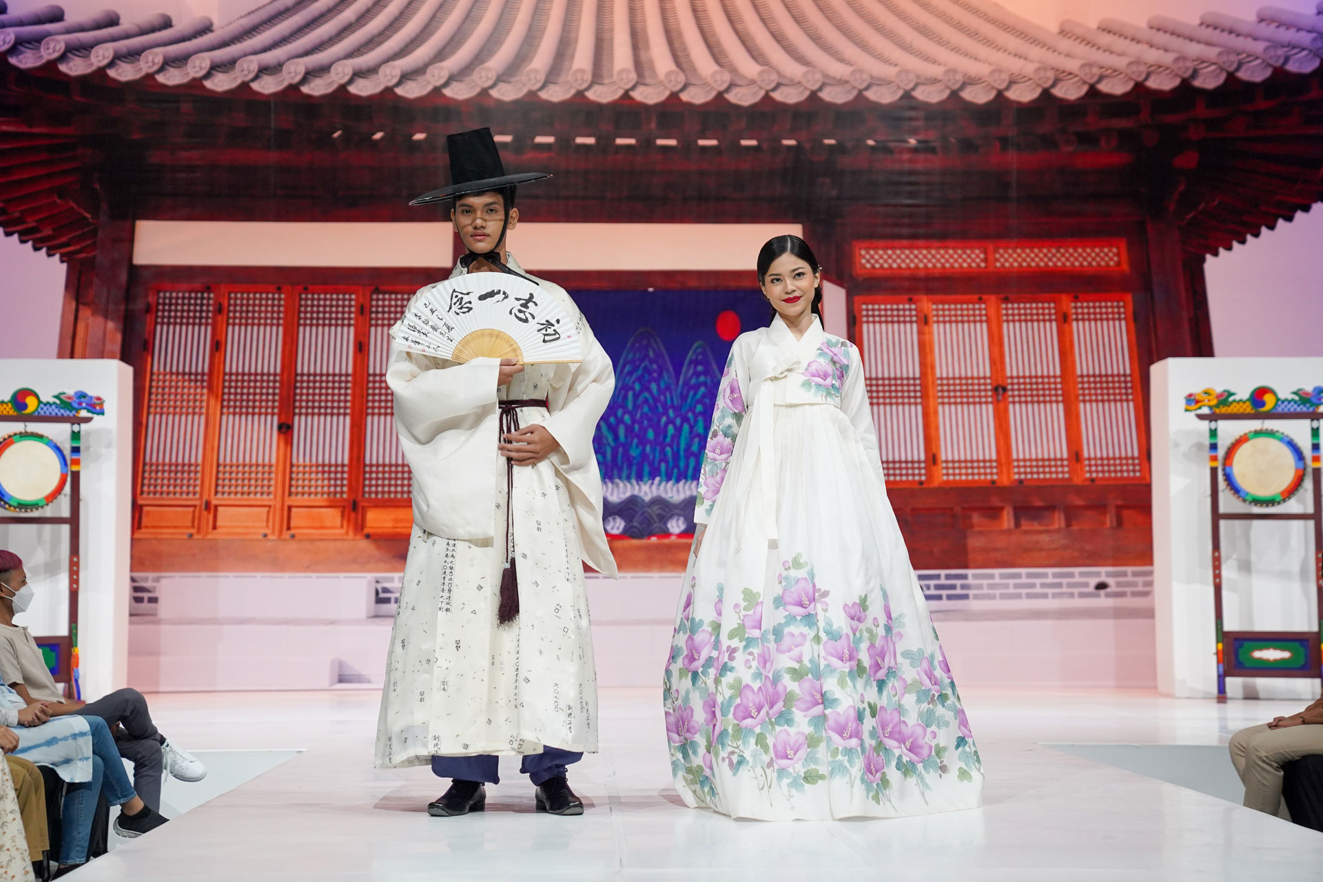 Hanbok-Batik Fashion Show 2021 – ONE EVENT