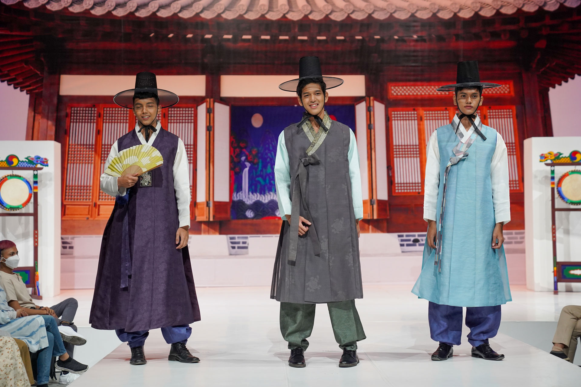 Hanbok-Batik Fashion Show 2021 – ONE EVENT